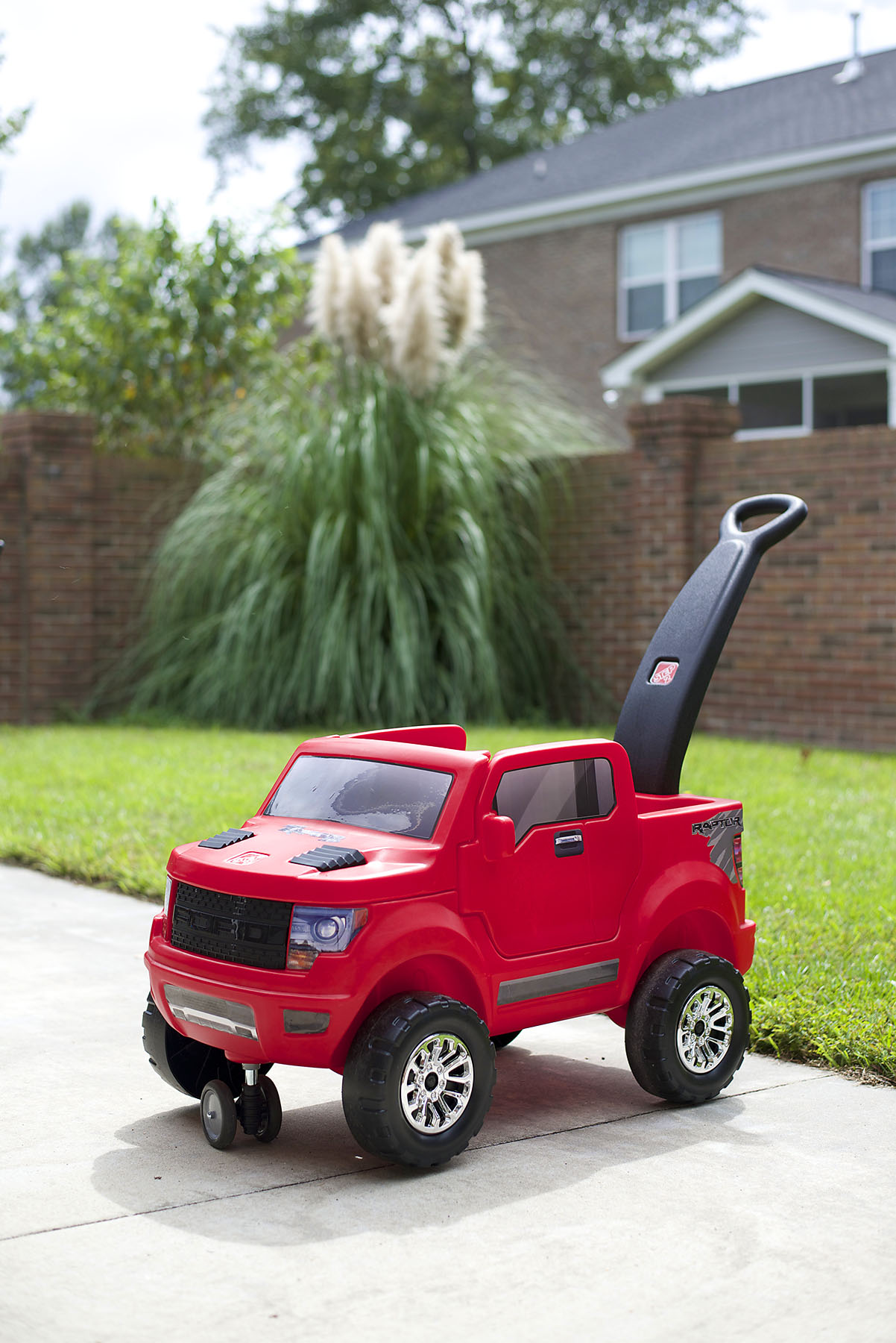 Step2's 2-in-1 Ford F-150 SVT Raptor - Modernly Morgan