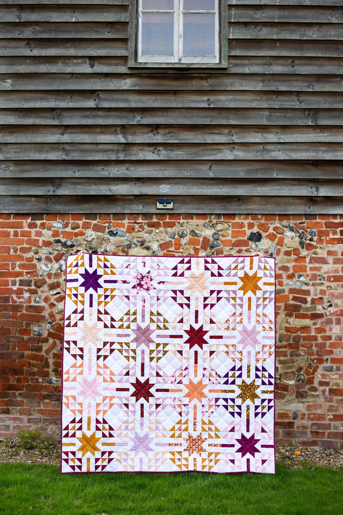 Aglow Quilt Pattern - Modernly Morgan