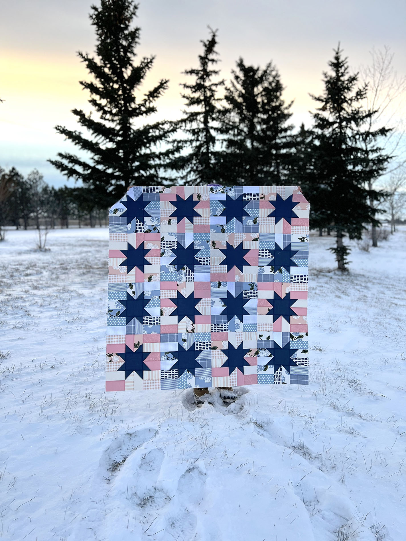 Little Lights Quilt Pattern - Modernly Morgan