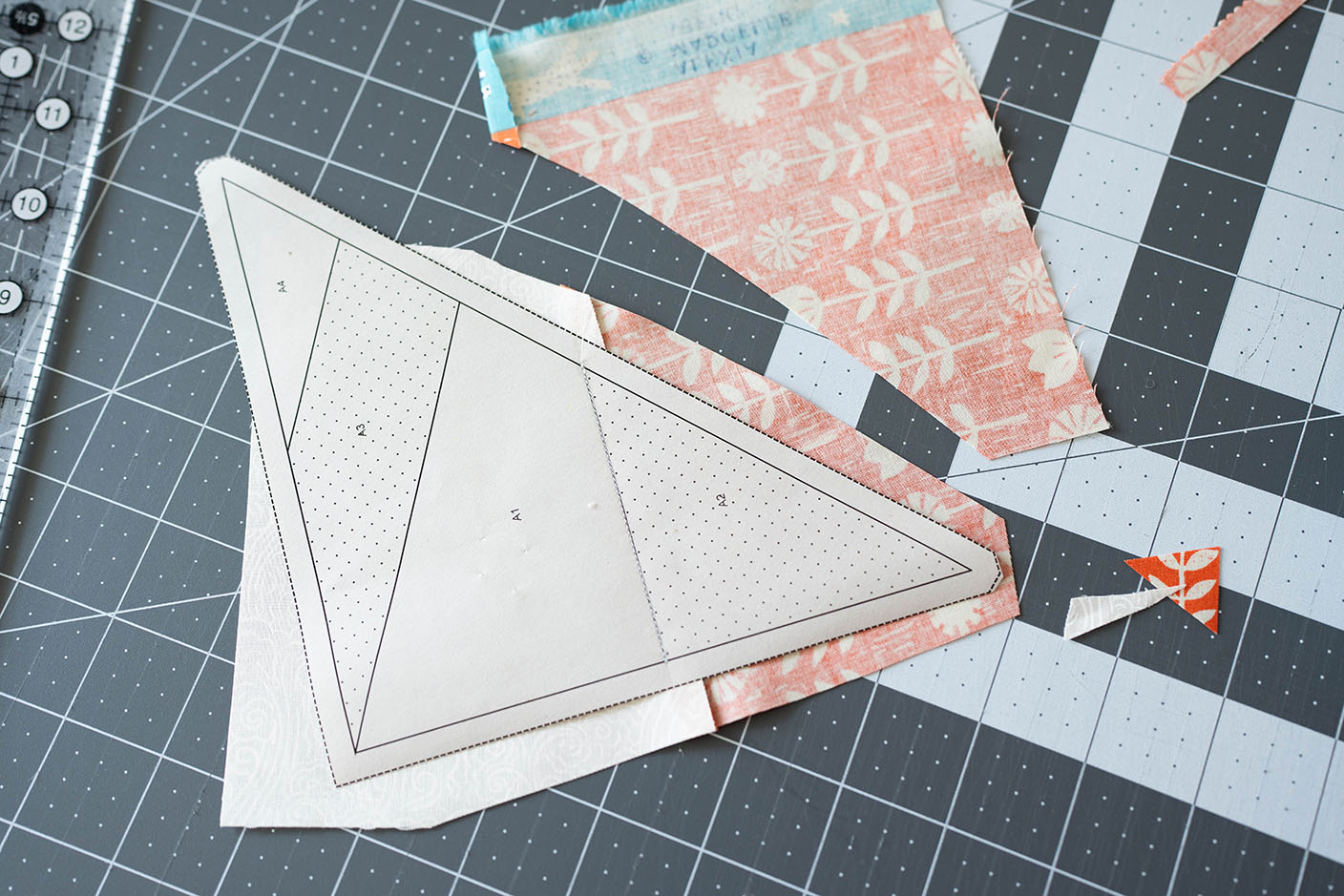 How to Foundation Paper Piece - A Tutorial - Modernly Morgan